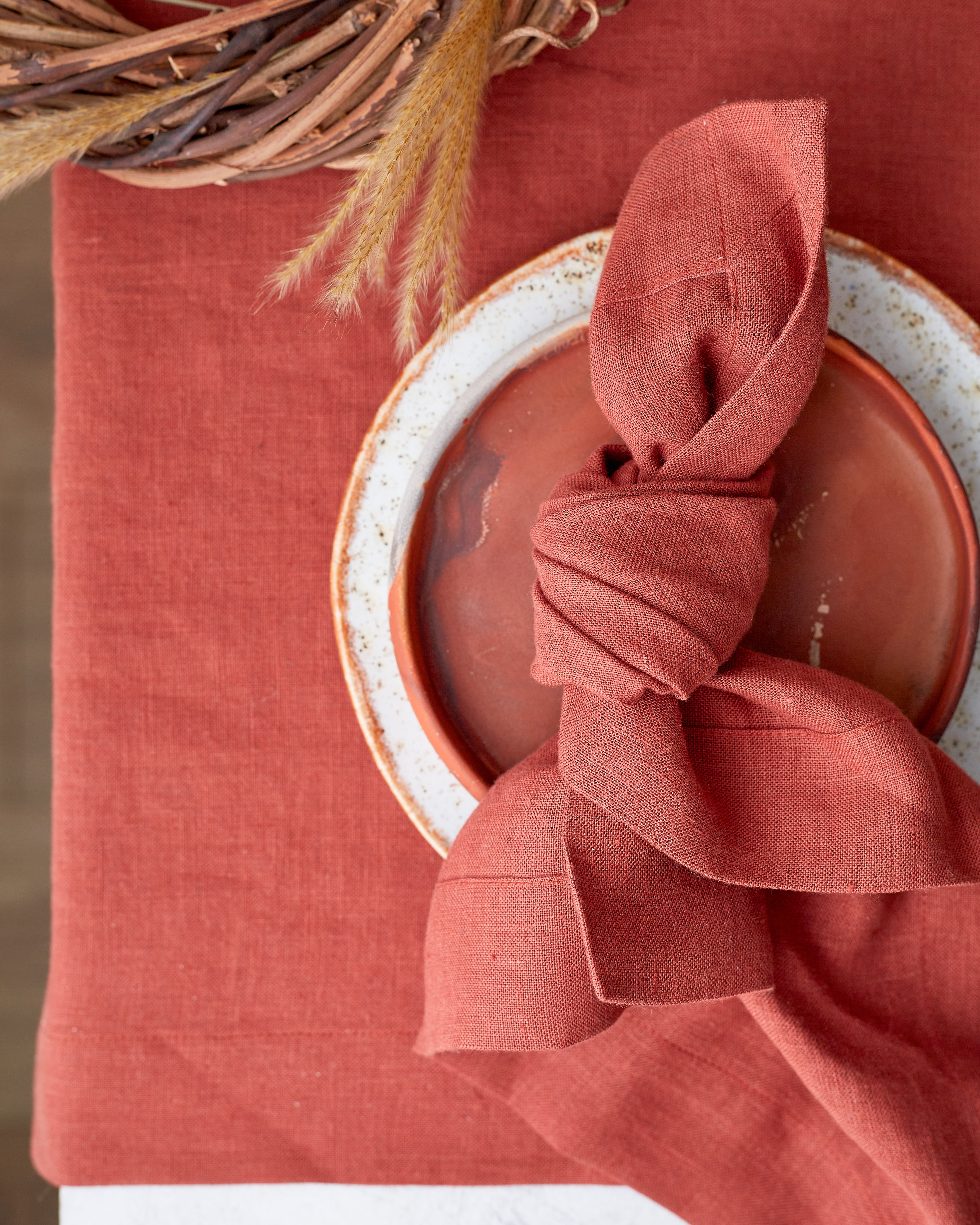 Table Linens - Napkins, Runners, Placemats - Fine Dining 4 Home
